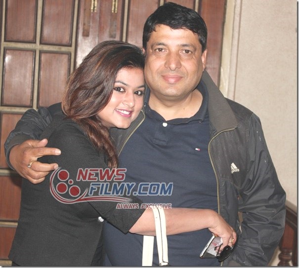 Hawaldar Suntali press show held, Chhabi embraces Shilpa – Nepali ...