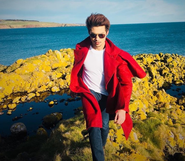 Anmol KC and Aditi Budhathoki in Scotland (Photo feature) – Nepali ...